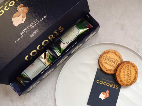 COCORIS(ココリス) | 東京駅限定「サンドクッキー ヘーゼルナッツと木苺」